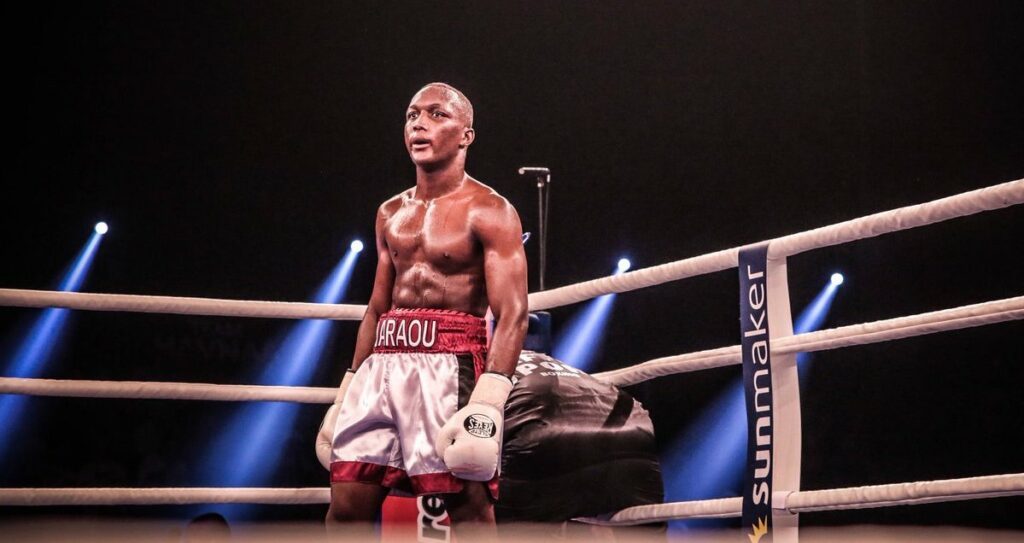 EXCLUSIVE: Tom Dallas - "The Art from the Outside..."