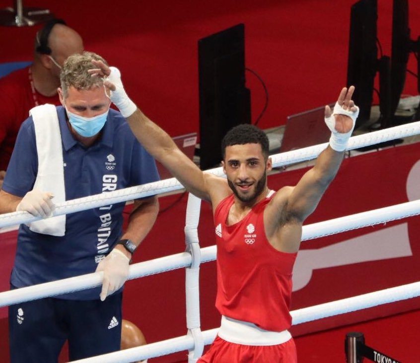 Yafai thrills in Tokyo, now one step from gold