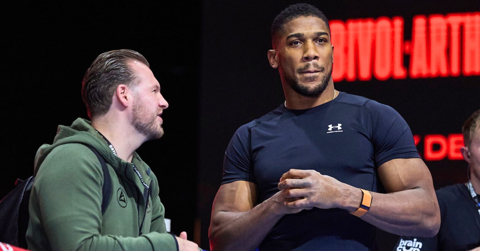 Number One Contender Says He'll Beat Anthony Joshua: "His Skills Are ...